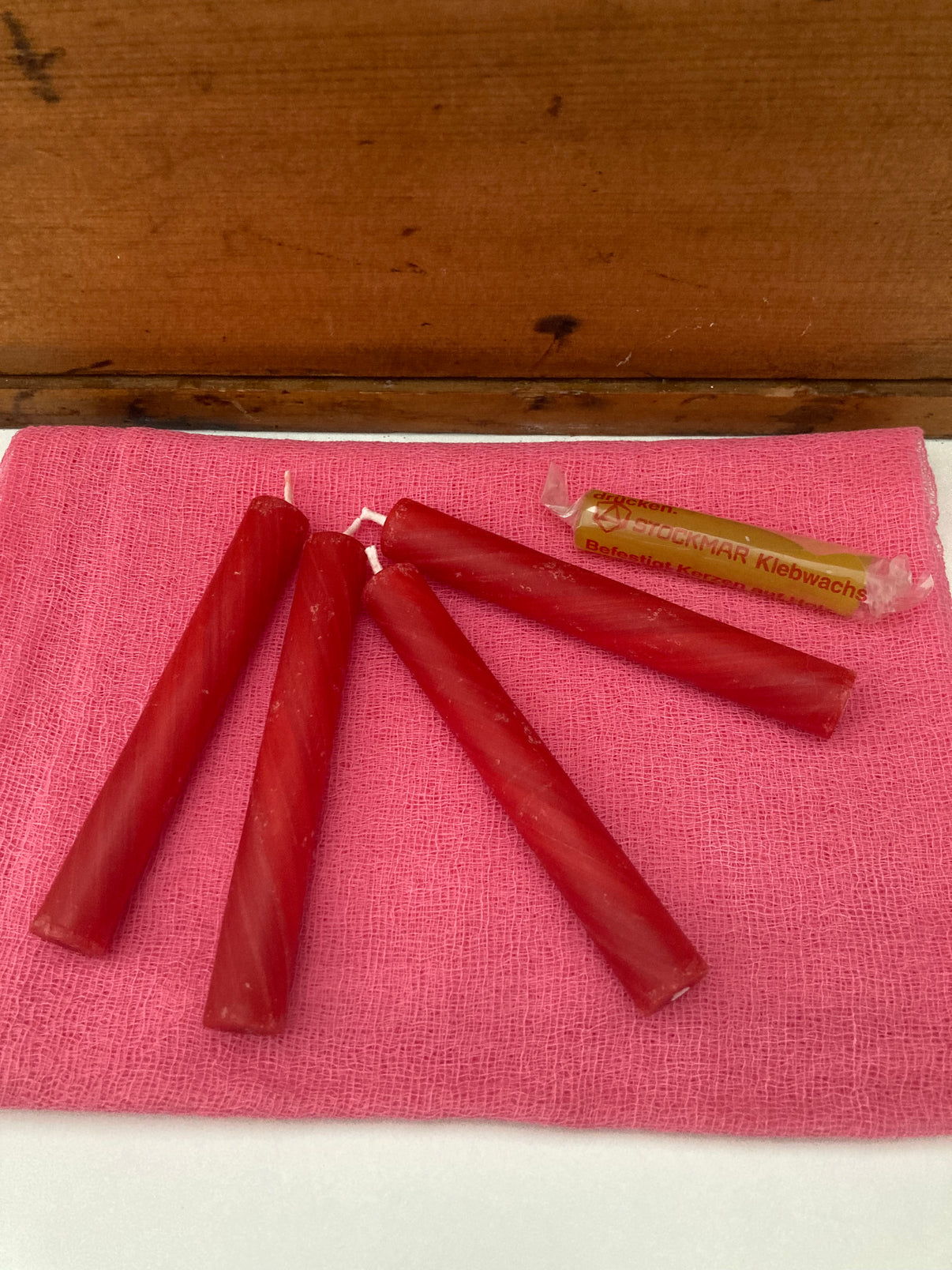Beeswax Candles - Small RED CANDLES, 4 candles and Sticky Wax (10cm/4 ...
